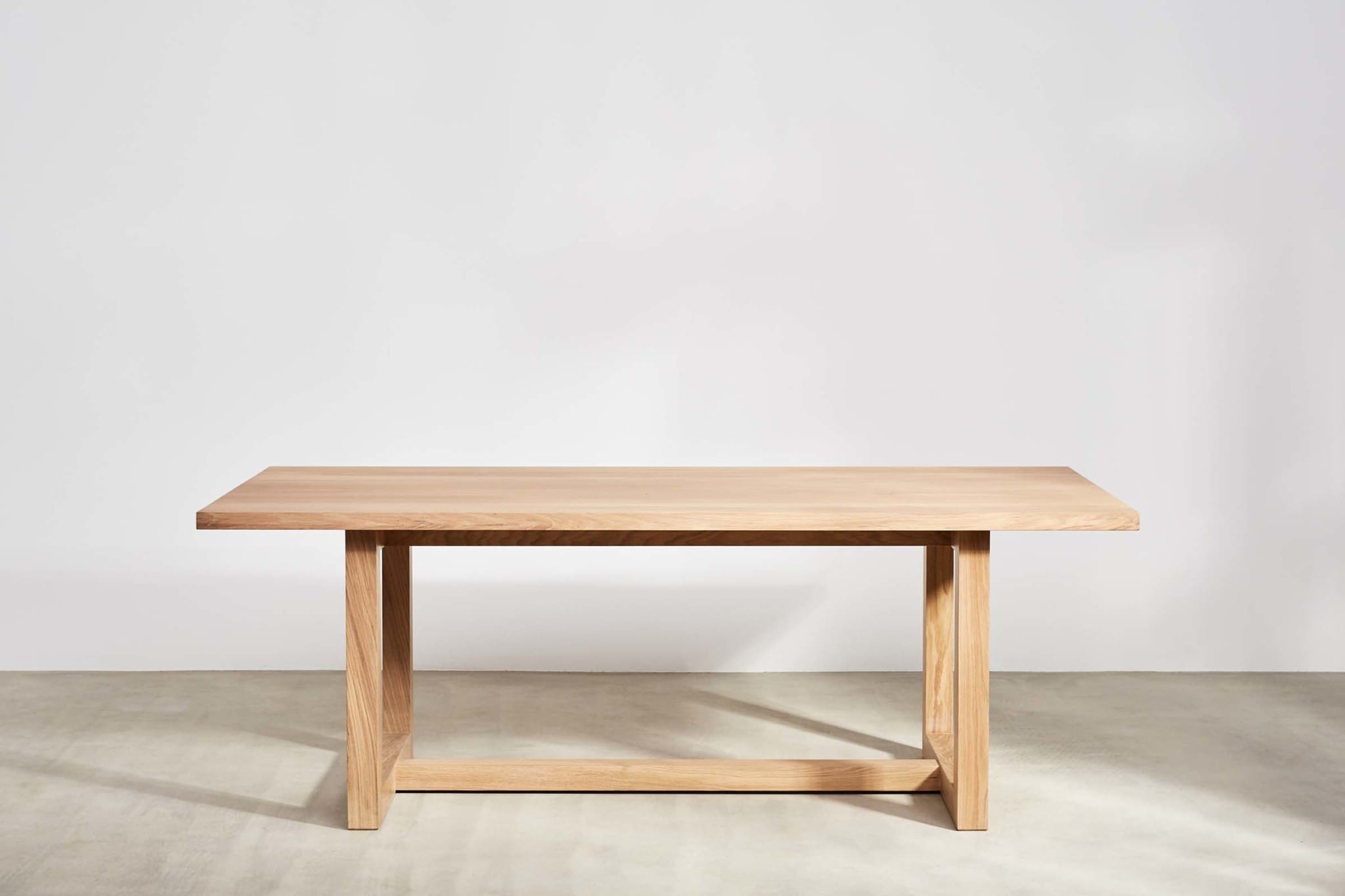Tables | Handmade English Furniture | Benchmark