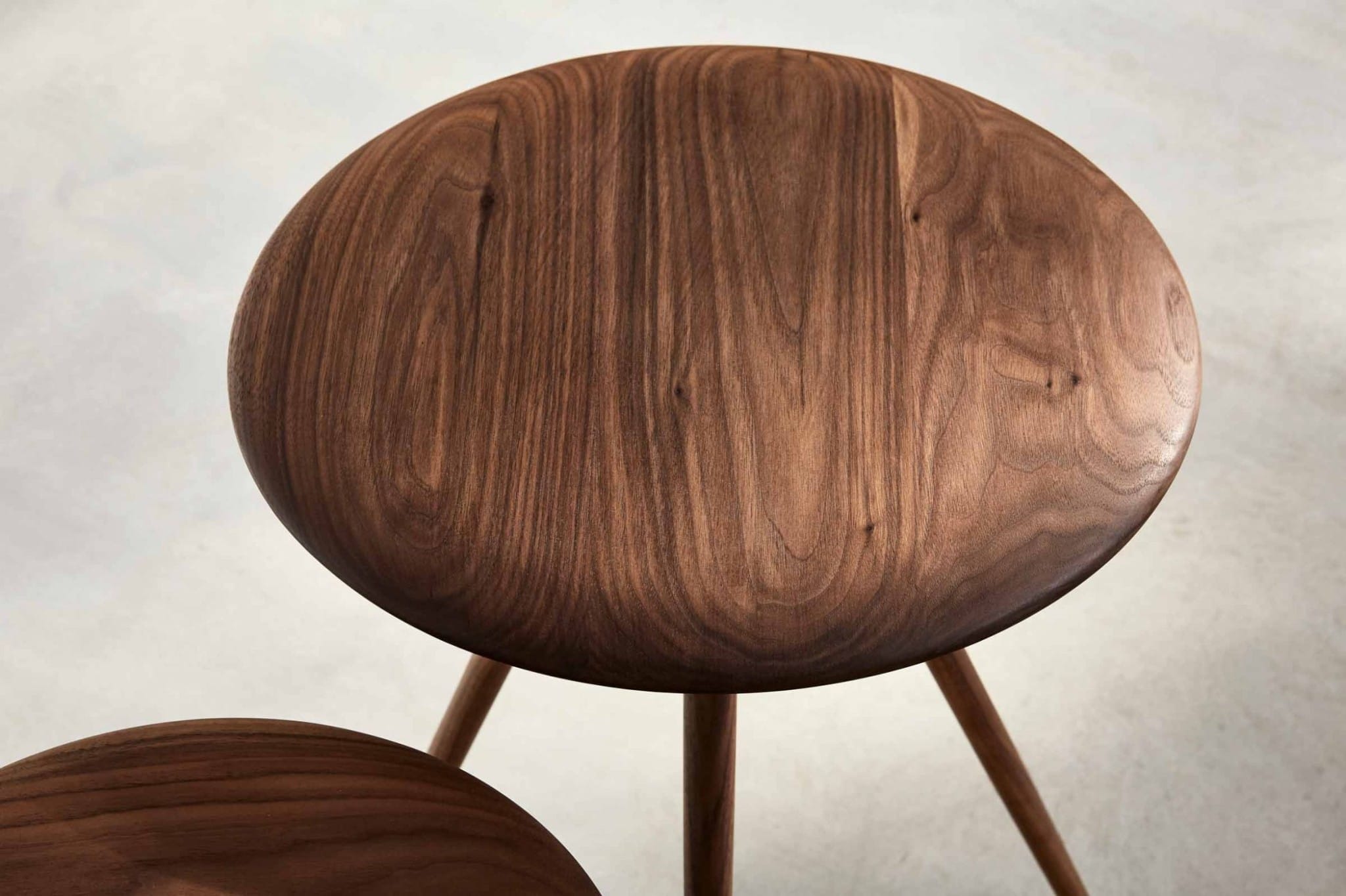 Benchmark - Handmade English Furniture - Puck Table