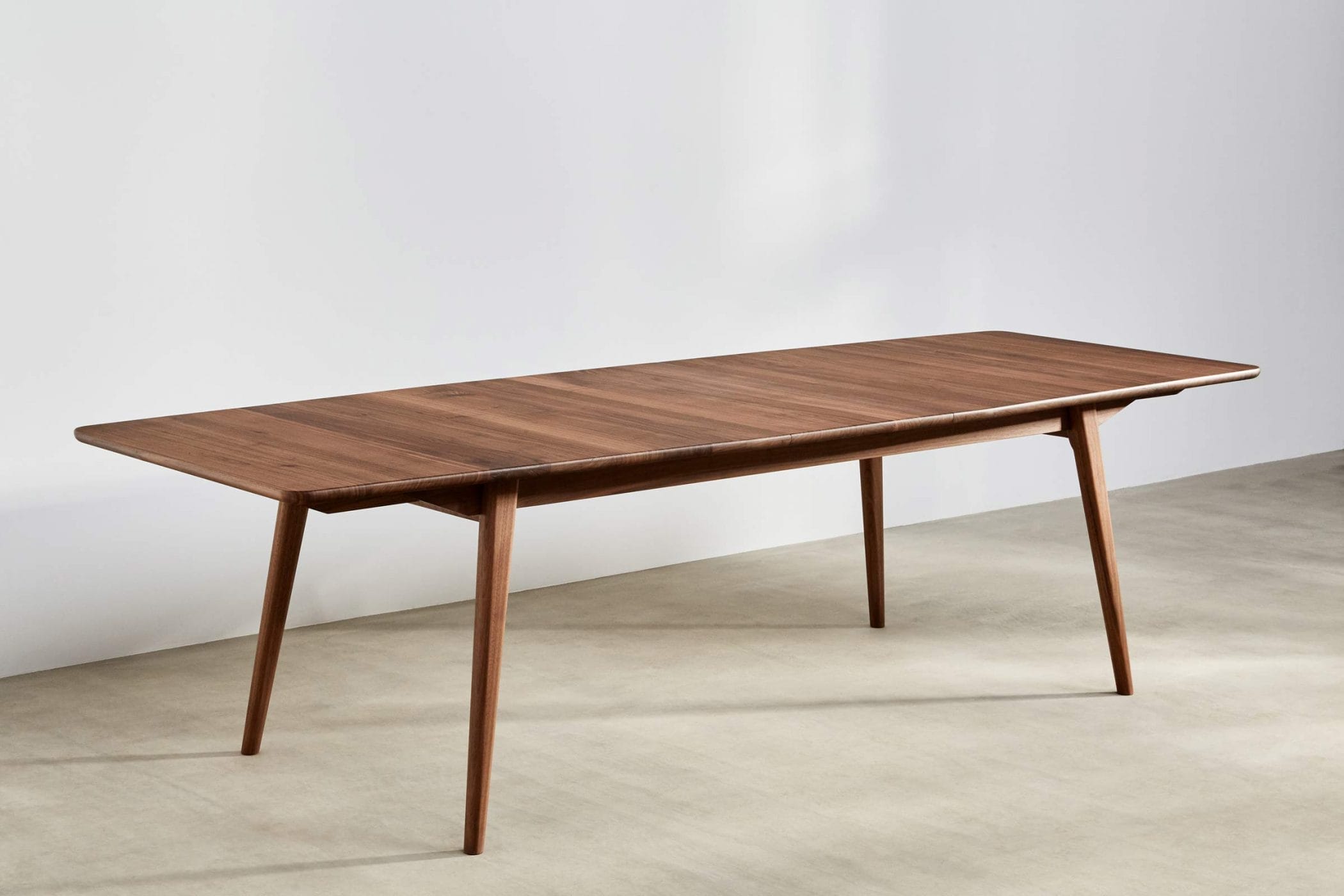 Benchmark - Handmade English Furniture - Wedmore Extending Table