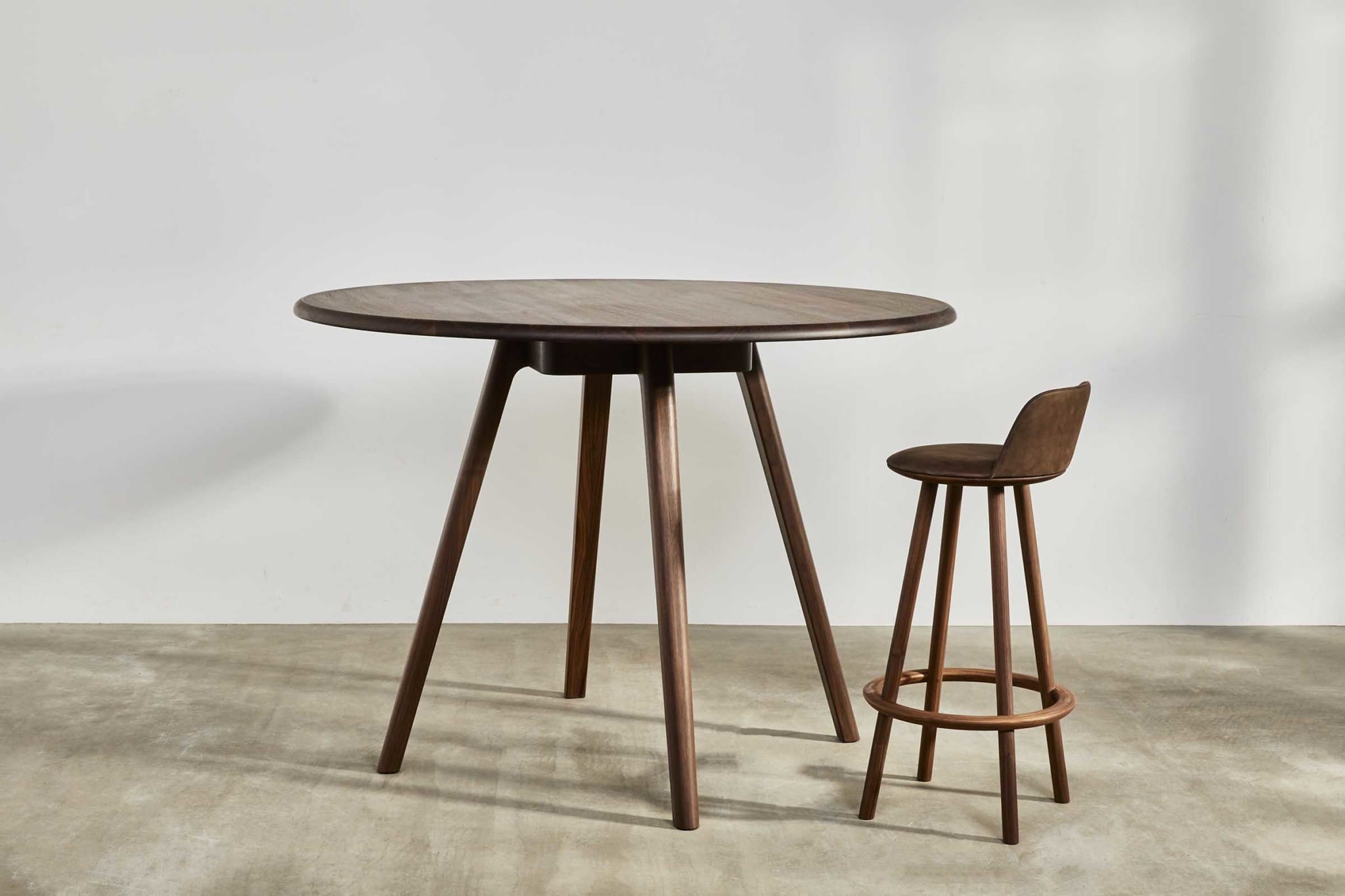 Benchmark - Handmade English Furniture - Sage High Huddle Table